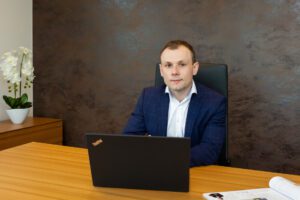 110 Semi-trailers. We're growing. - Galan Logistics